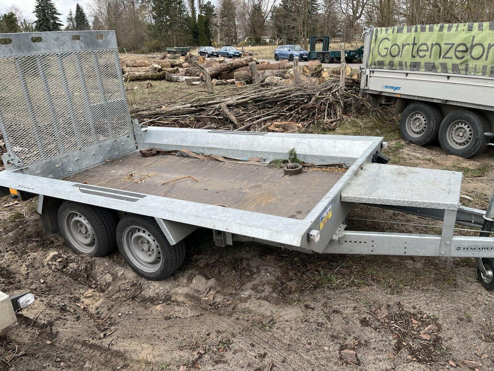 Baumaschinentrailer Temared 2,7t - Gartenzebra